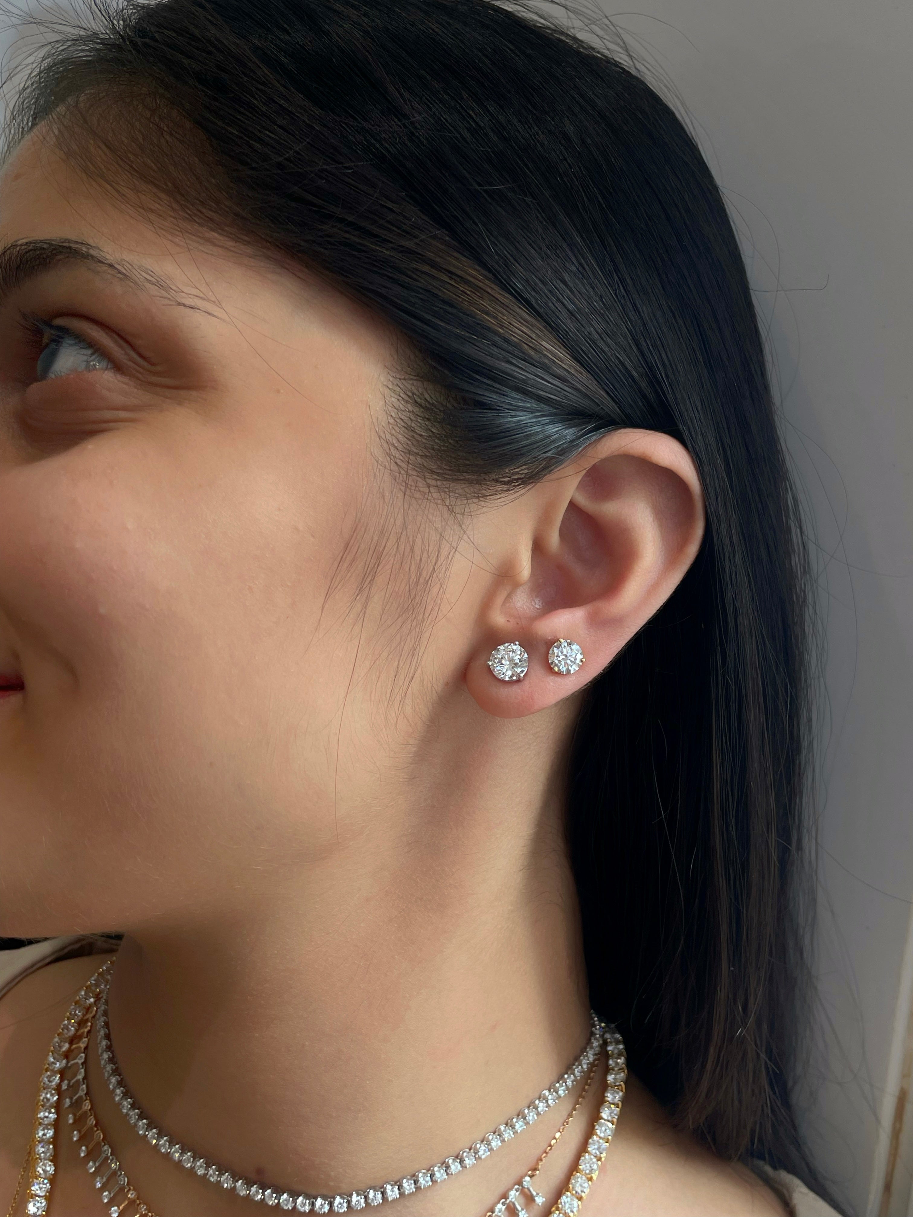 Buy Solitaire Diamond Earrings Online in India – DiAi Designs India